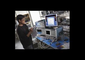 SATA Application Software | Tektronix