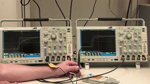 Probe Loading Affects Your Measurement | Tektronix