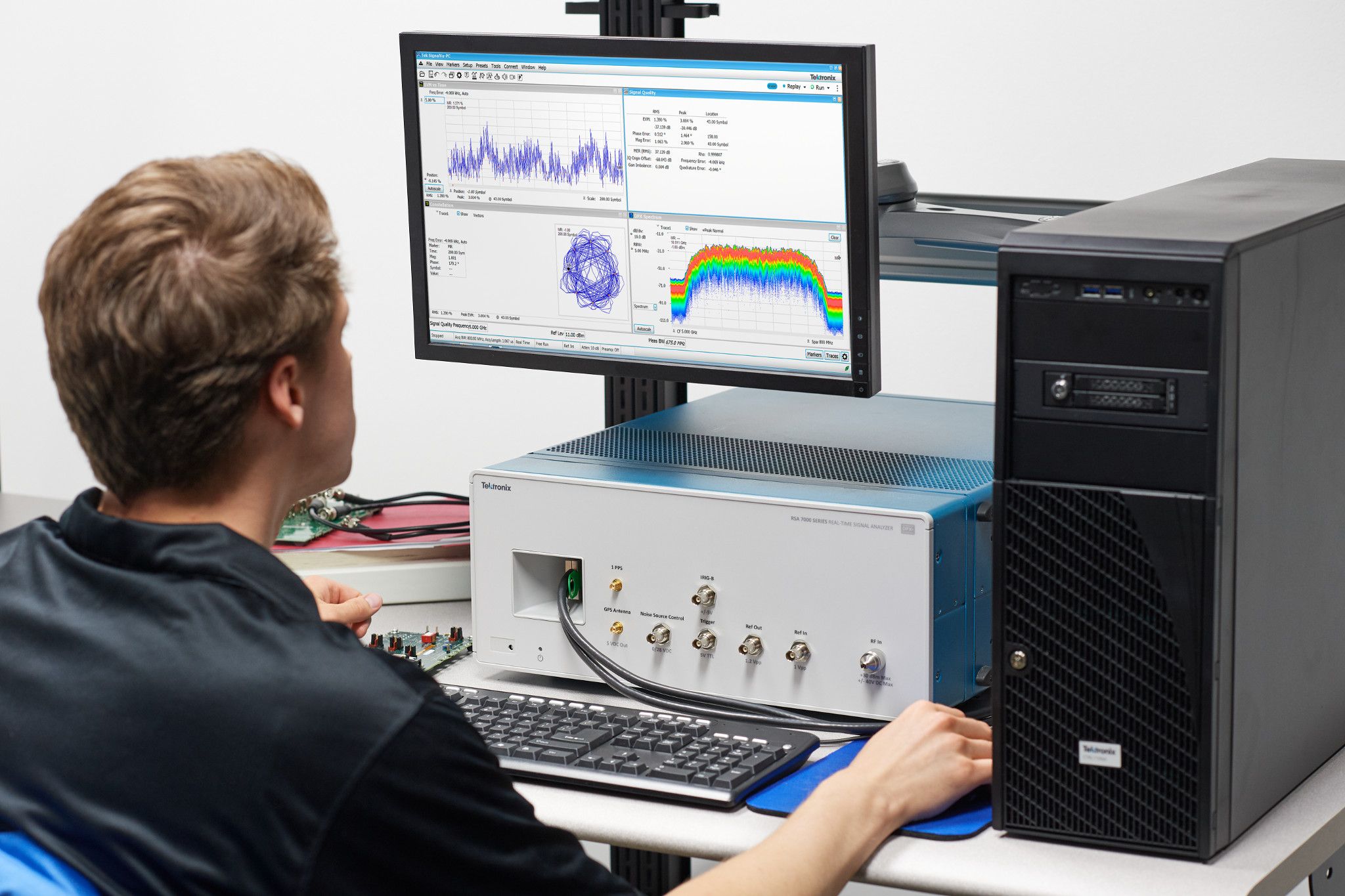 Electronic Warfare Equipment and Radar Capabilities | Tektronix